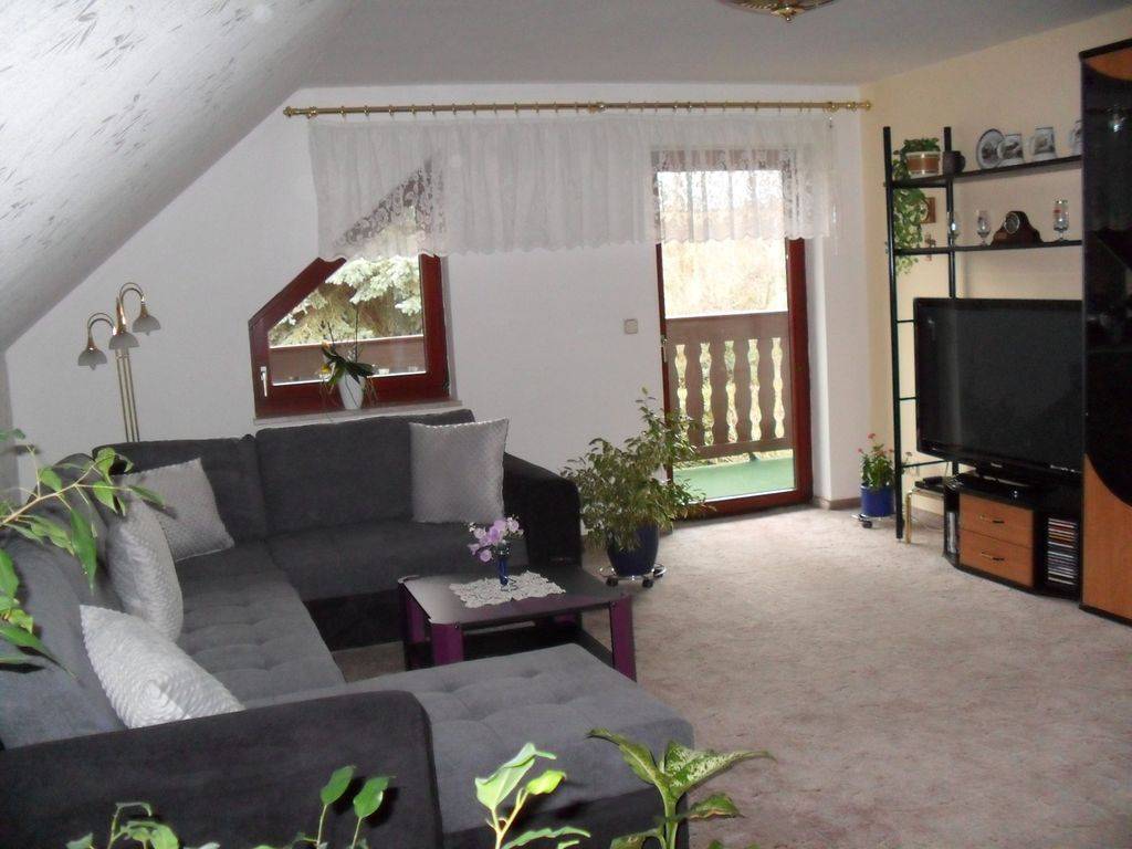 70 M² Ferienwohnung ∙ 1 Schlafzimmer ∙ 2 Gäste - Falkenberg/Elster