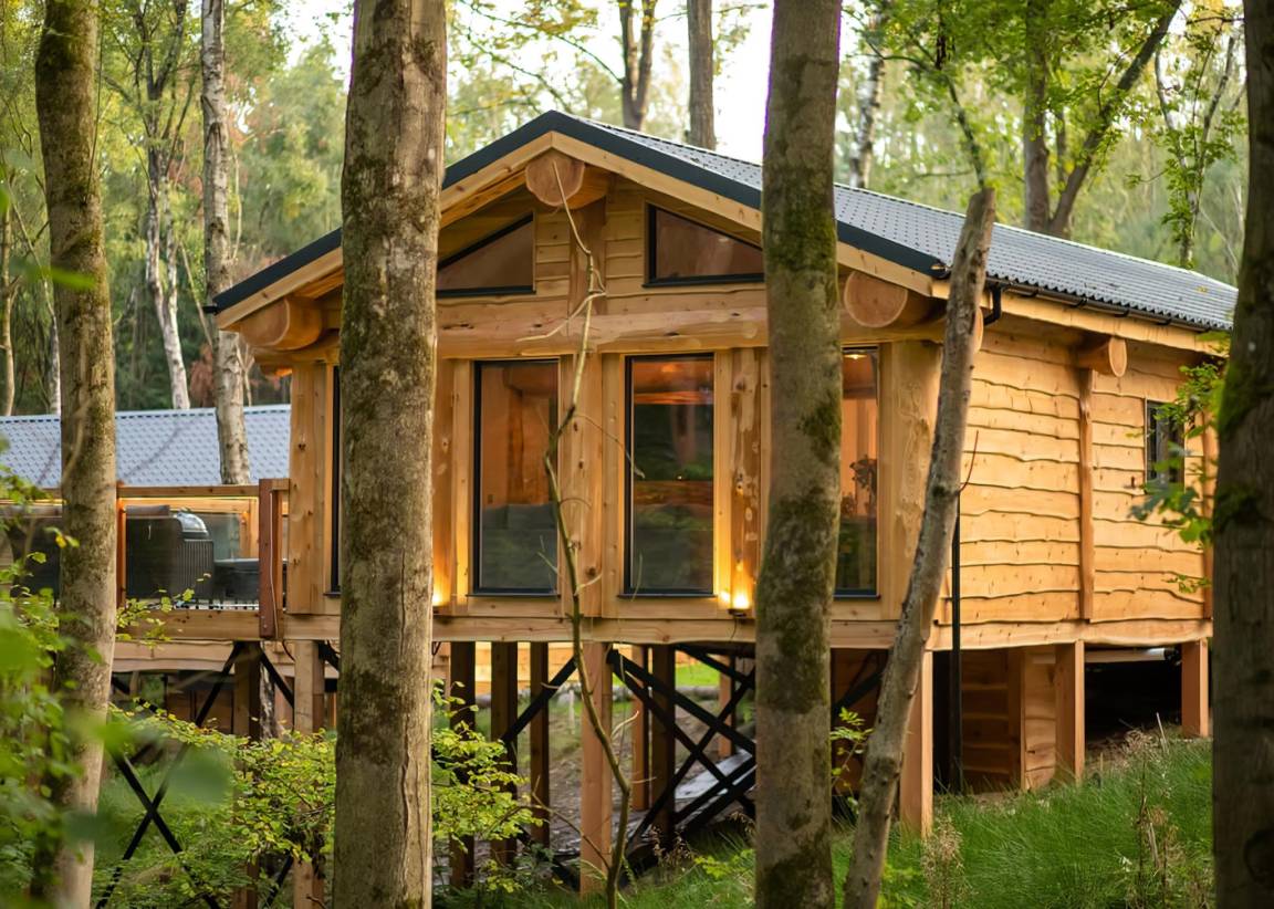 Chalet ∙ 3 Bedrooms ∙ 6 Guests - Cheshire