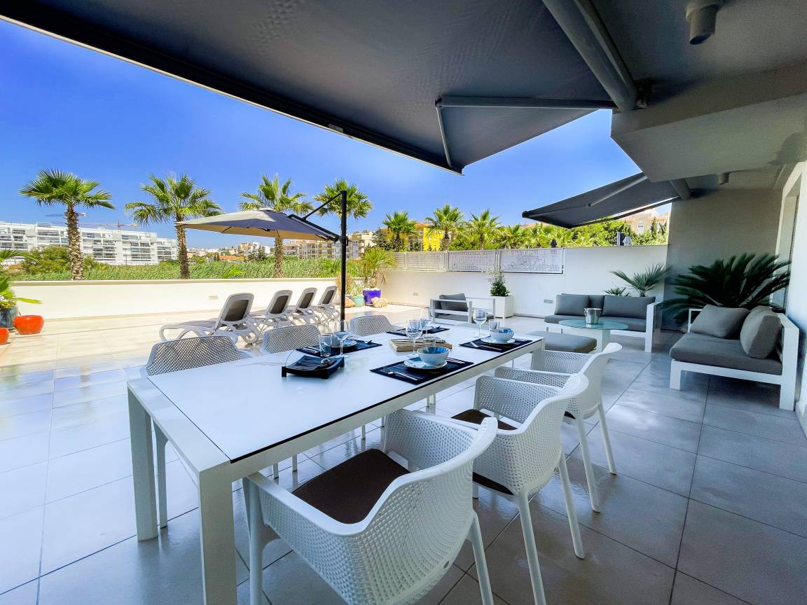 90 M² Ferienwohnung ∙ 3 Schlafzimmer ∙ 6 Gäste - Torrox-Costa