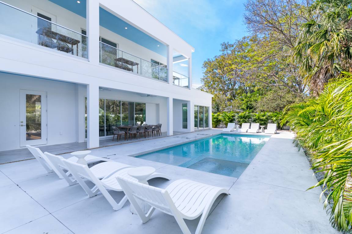 344 M² House ∙ 6 Bedrooms ∙ 10 Guests - Sarasota