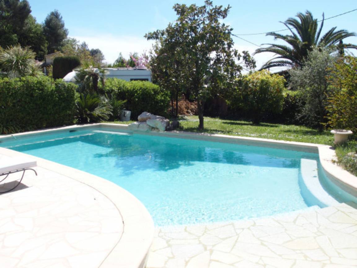 20 M² Majatalo ∙ 1 Makuuhuone ∙ 2 Vierasta - Saint-Laurent-du-Var