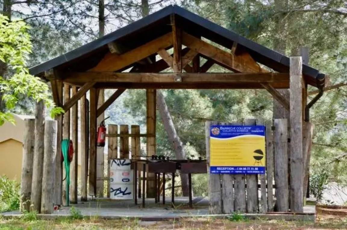 45 M² Camping ∙ 3 Chambres ∙ 8 Personnes - Corse-du-Sud