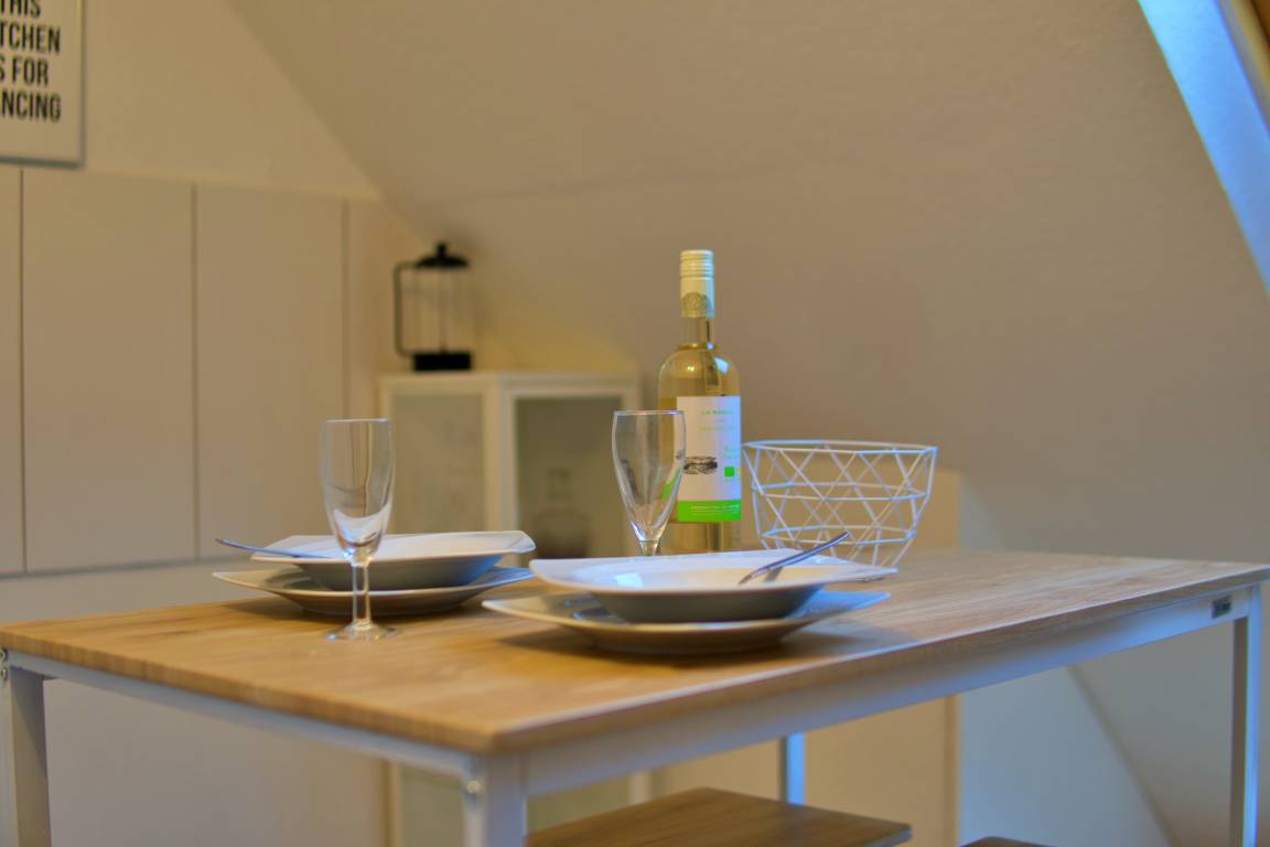 55 M² Apartment ∙ 2 Bedrooms ∙ 4 Guests - Essen