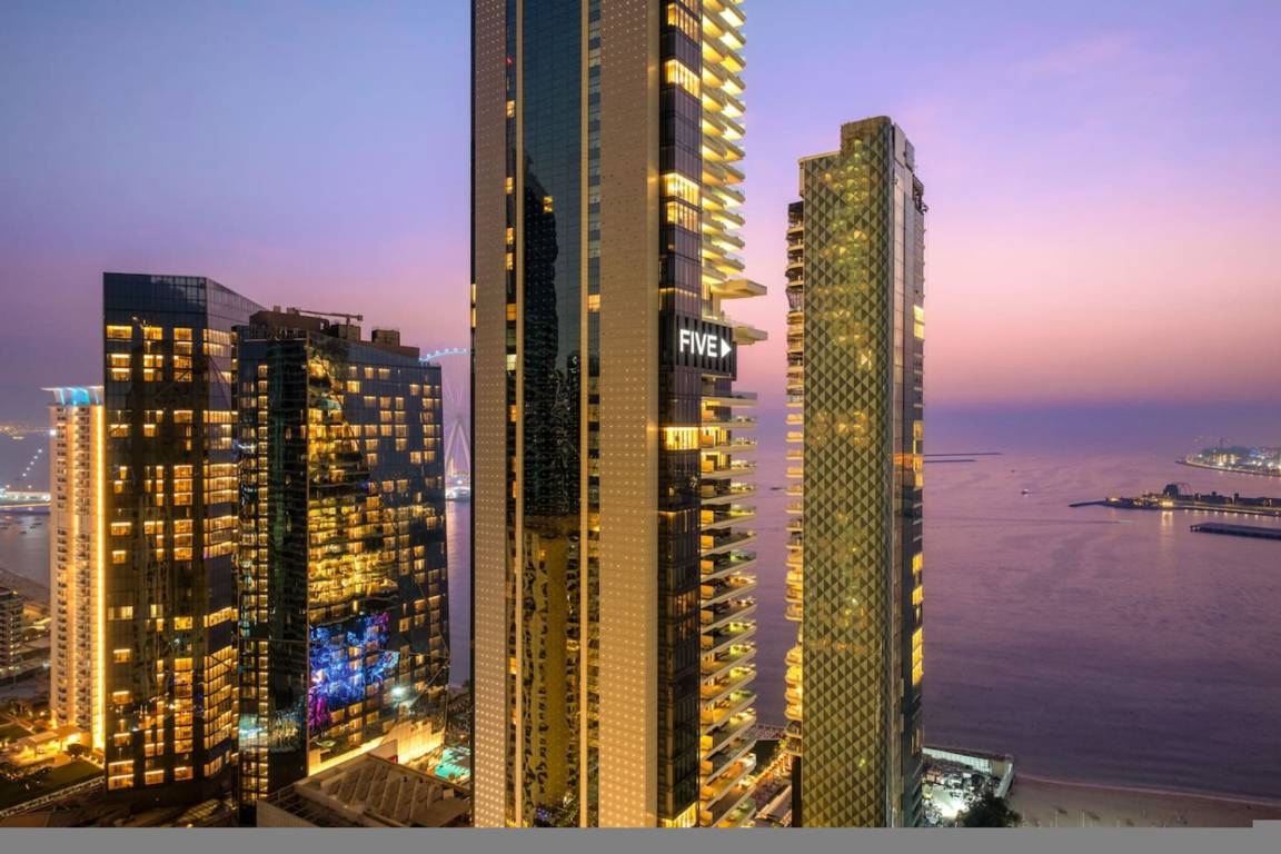 Apartment ∙ 3 Bedrooms ∙ 6 Guests - Dubai