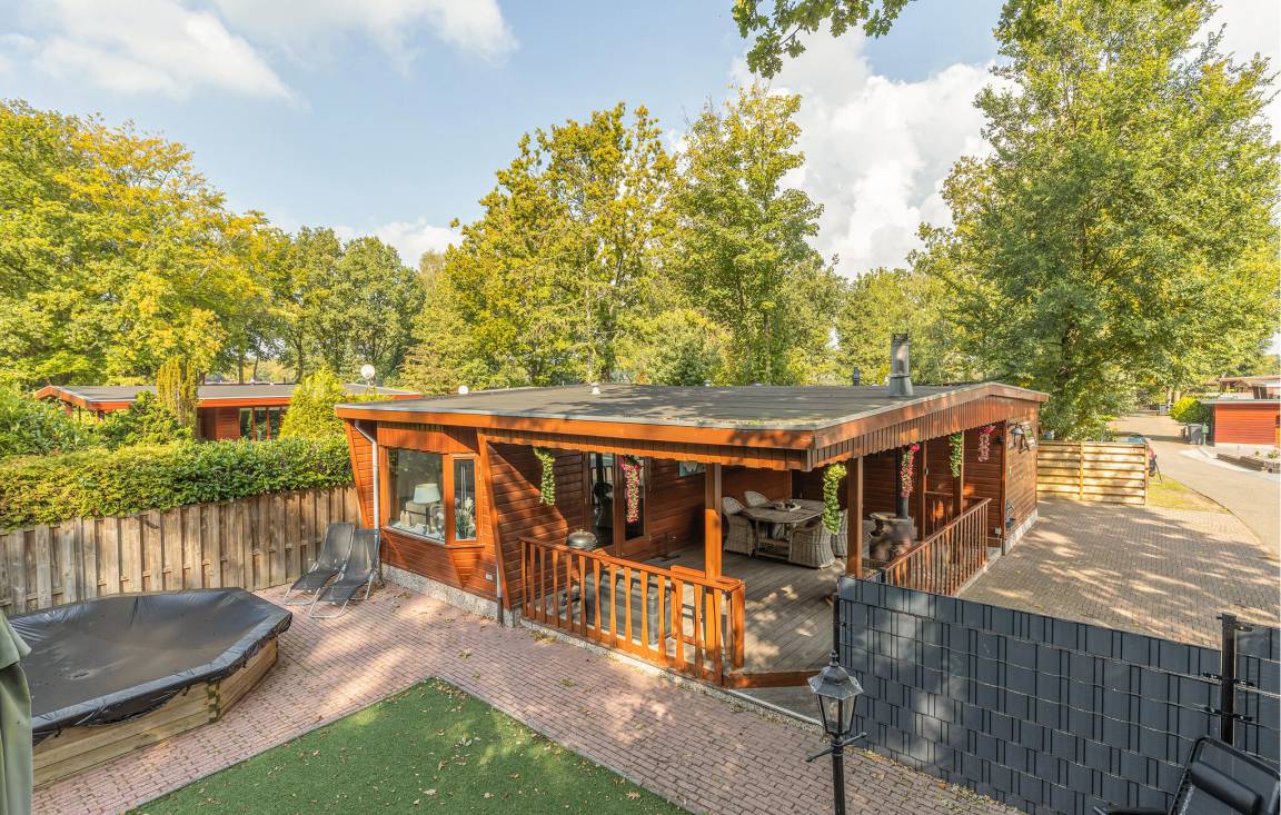 95 M² Huis ∙ 2 Slaapkamers ∙ 4 Gasten - Coevorden