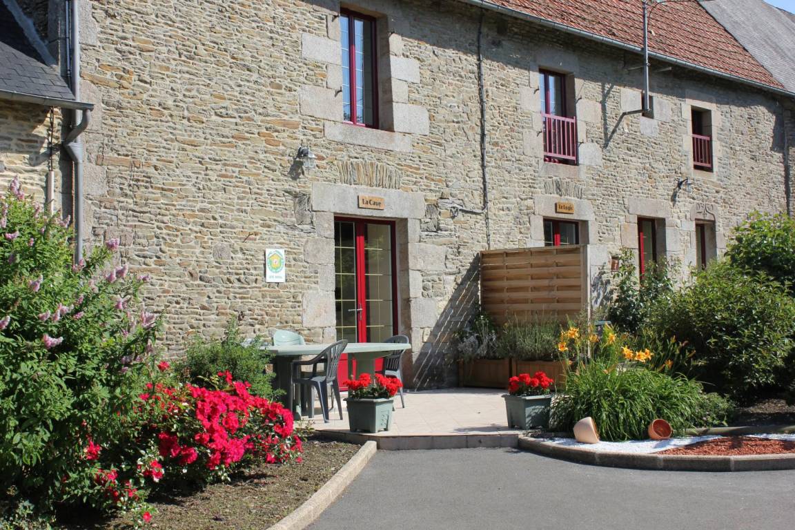 70 M² Gîte ∙ 2 Bedrooms ∙ 4 Guests - Manche
