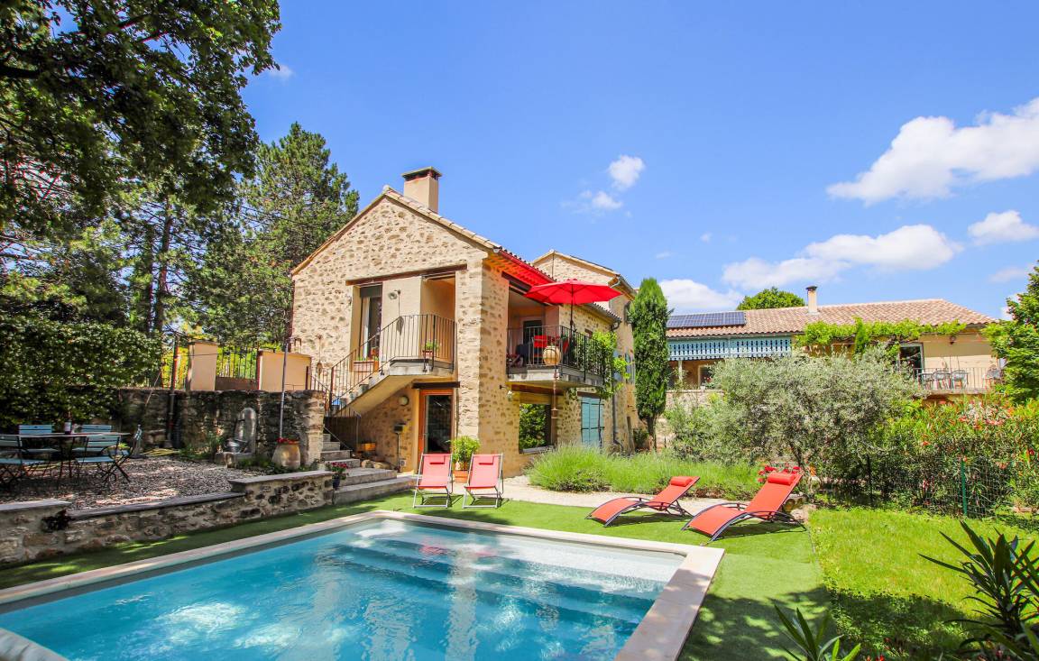 128 M² Longère ∙ 3 Chambres ∙ 8 Personnes - Drôme