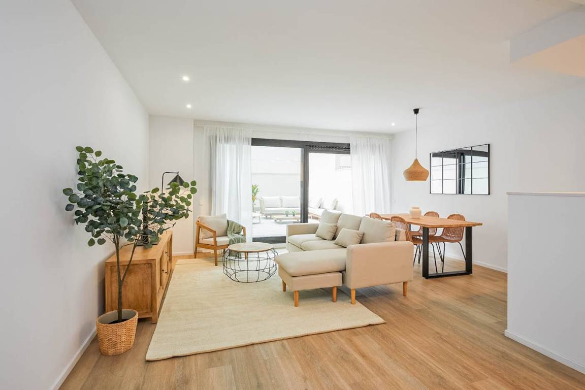 107 M² Apartamento ∙ 3 Habitaciones ∙ 6 Huéspedes - Gavà