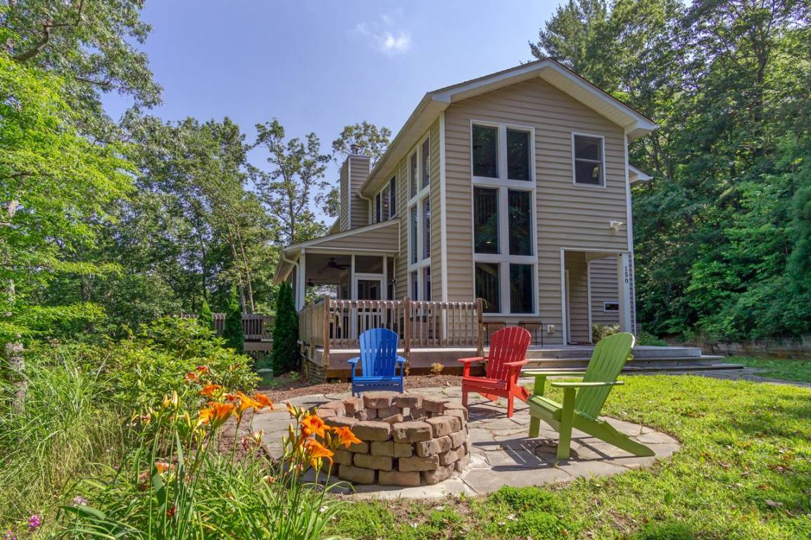 309 M² House ∙ 3 Bedrooms ∙ 10 Guests - Swannanoa, NC