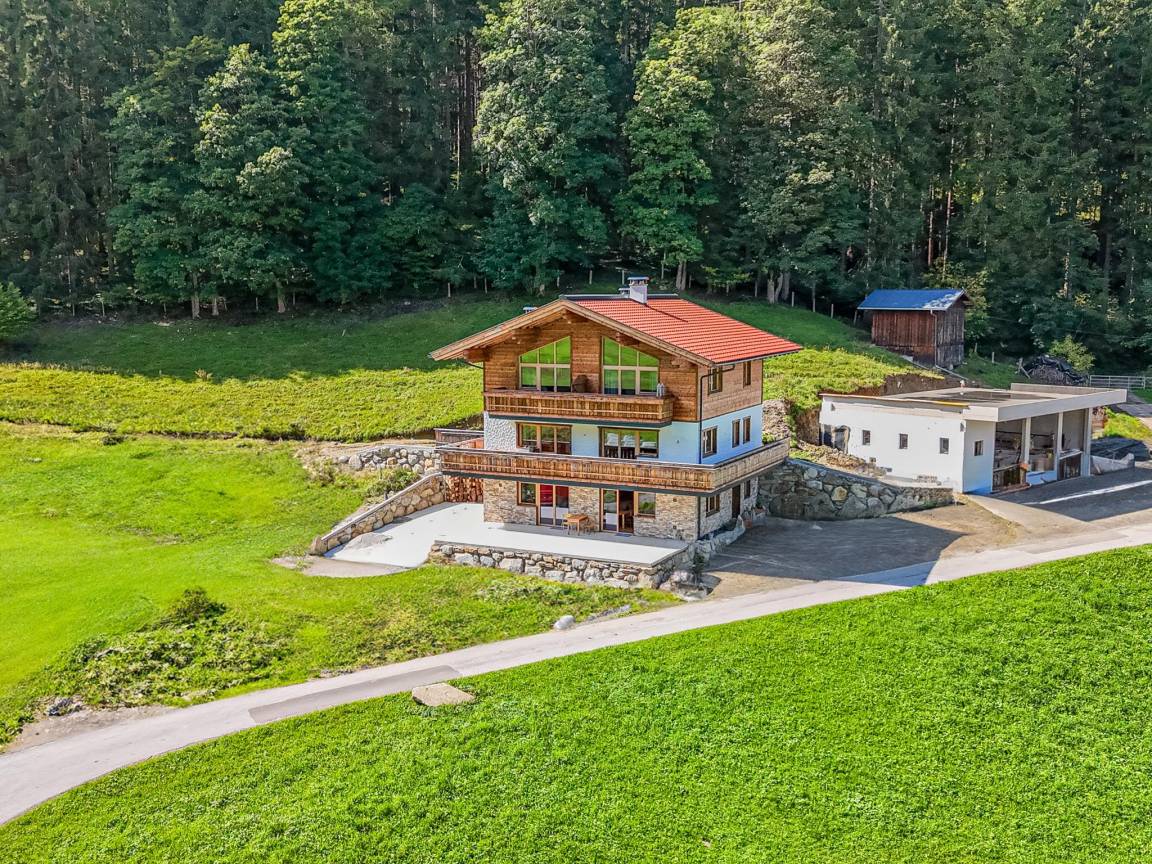 69 M² Apartment ∙ 2 Bedrooms ∙ 5 Guests - Königsleiten