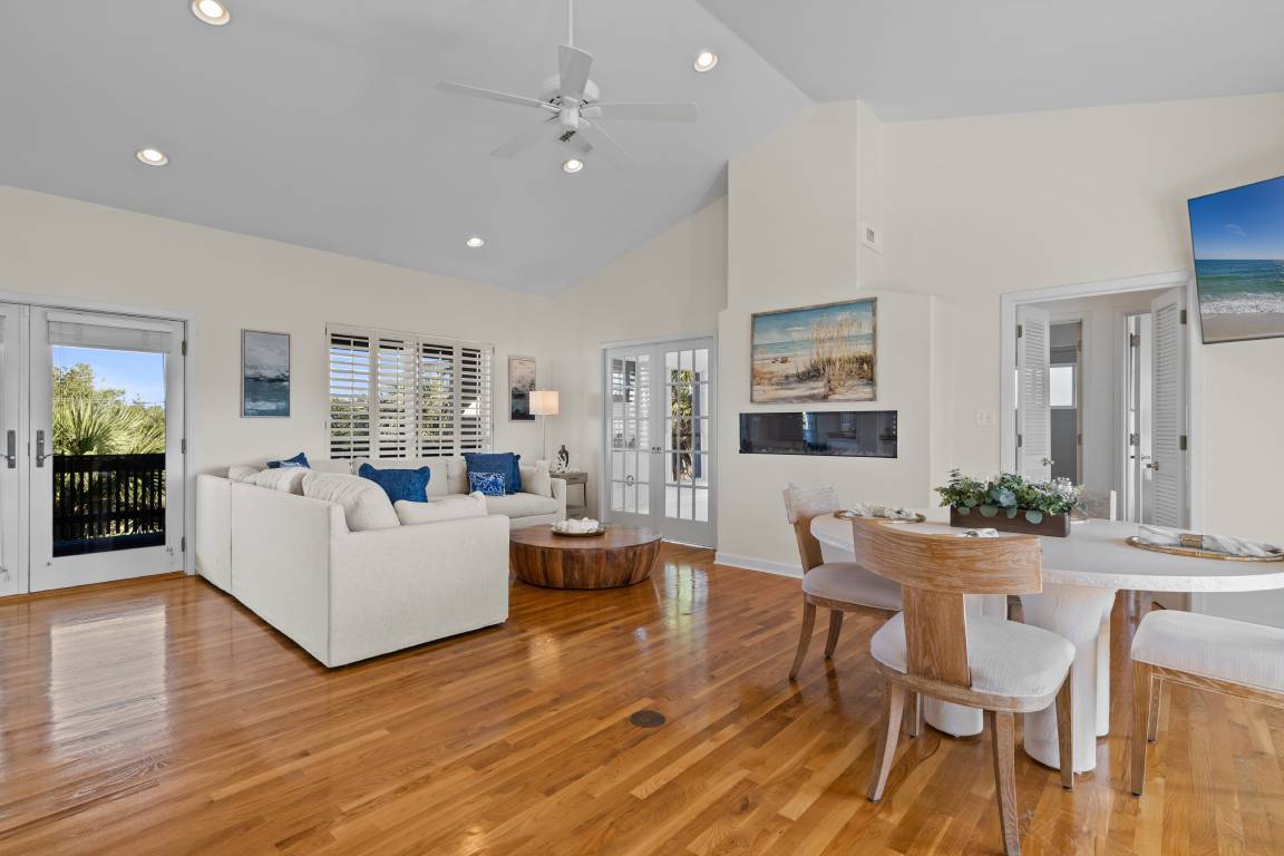 165 M² House ∙ 3 Bedrooms ∙ 11 Guests - Pensacola Beach, FL