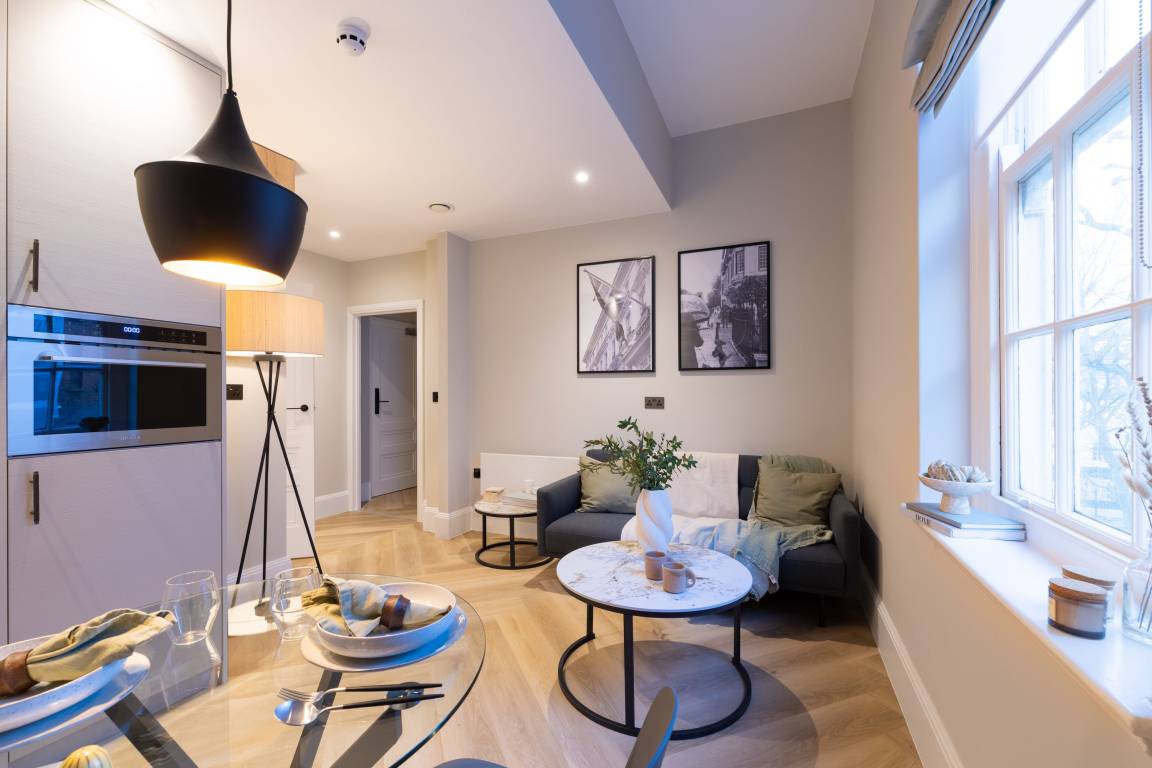 21 M² Apartment ∙ 1 Bedroom ∙ 2 Guests - The Warwick Castle