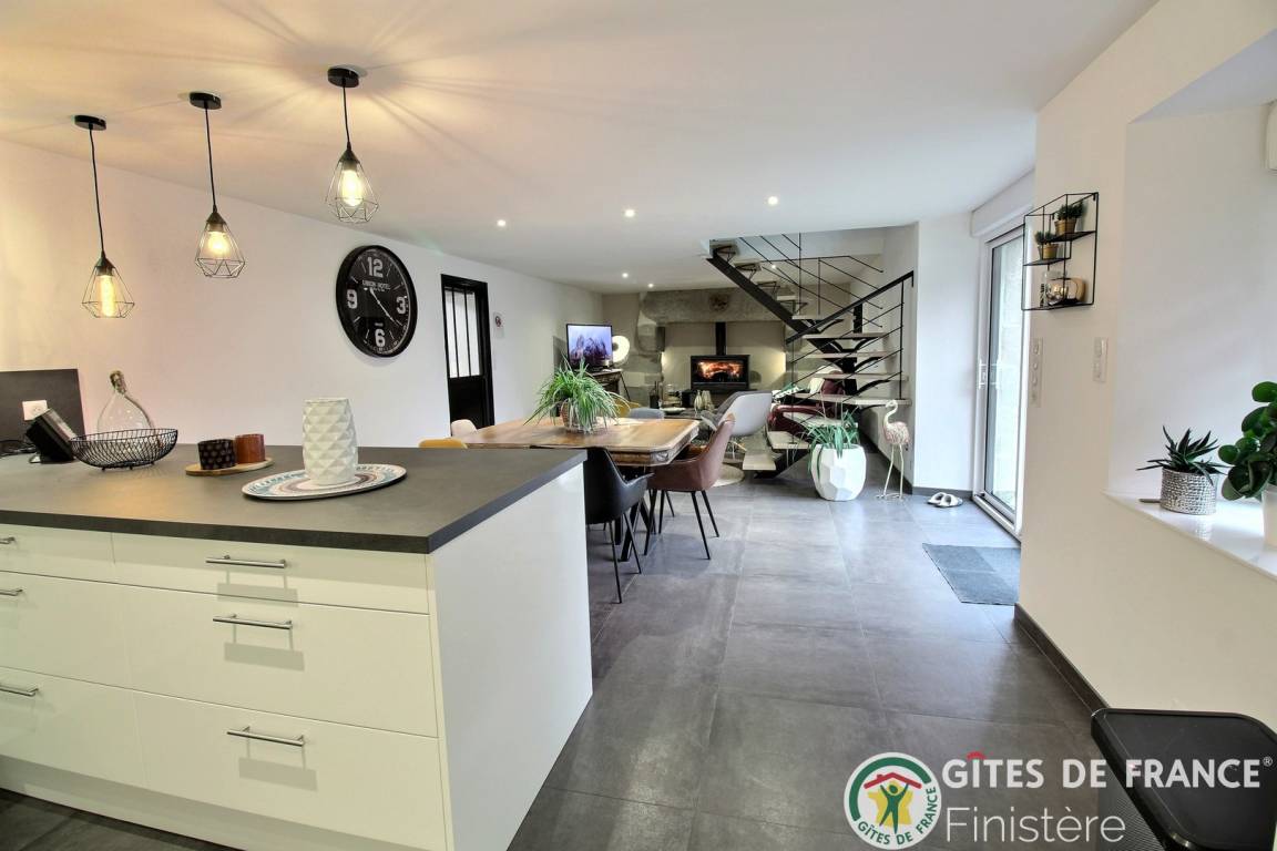 95 M² Gîte ∙ 2 Chambres ∙ 4 Personnes - Lesconil