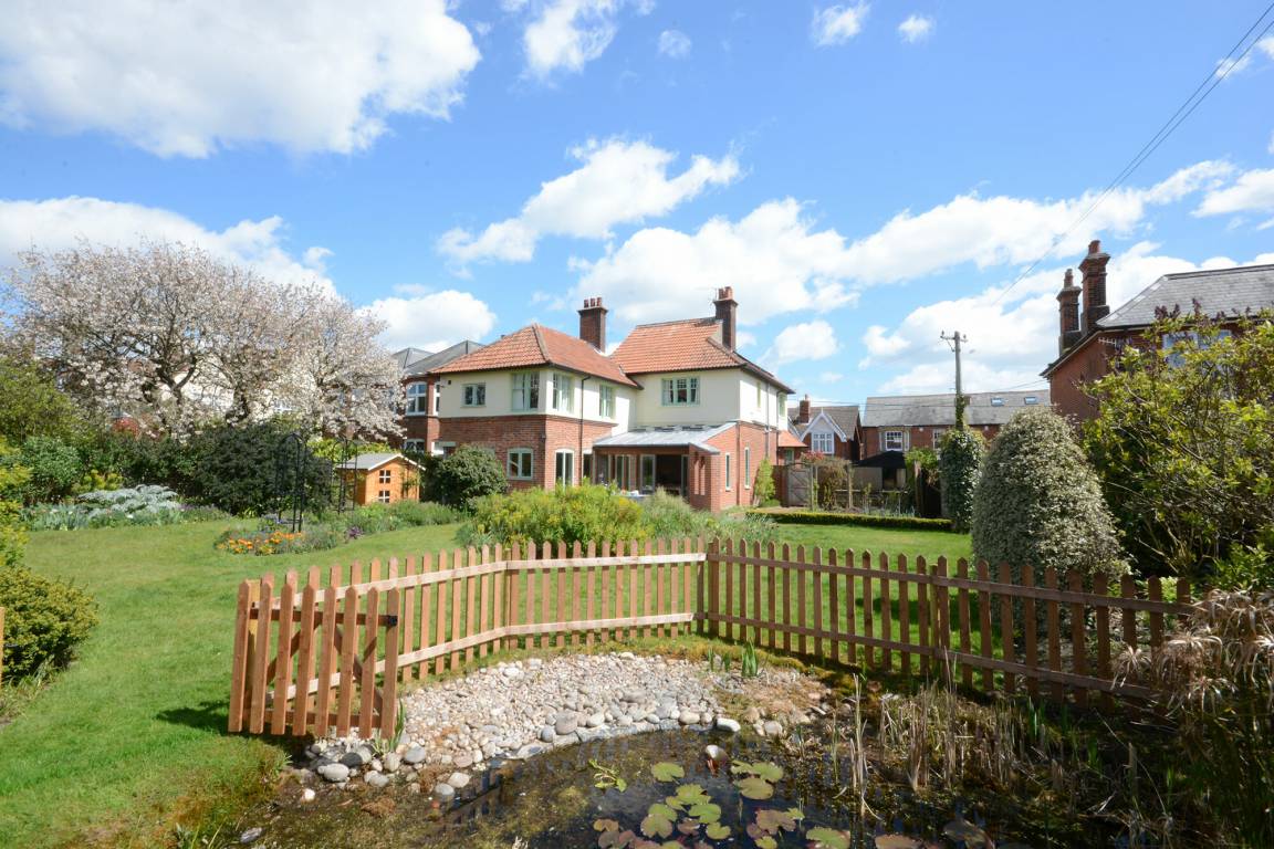 Cottage ∙ 5 Bedrooms ∙ 10 Guests - Aldeburgh
