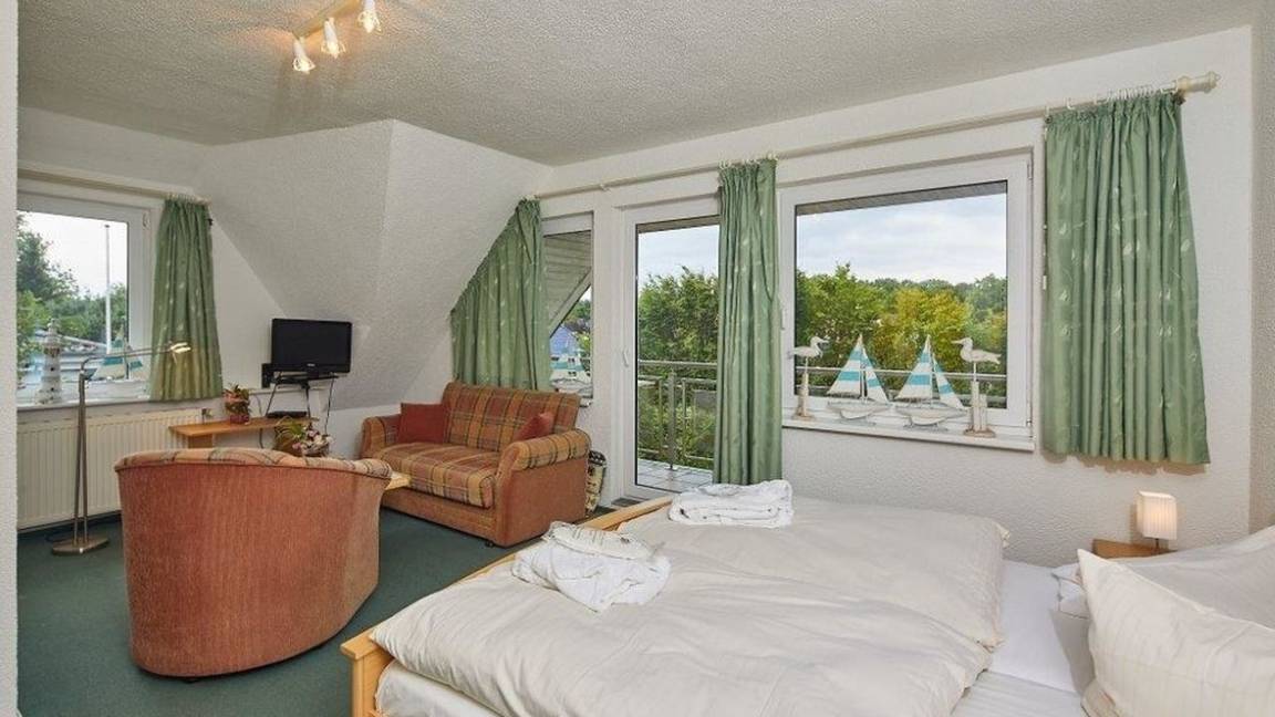 20 M² Hotel ∙ 1 Bedroom ∙ 2 Guests - Neumünster