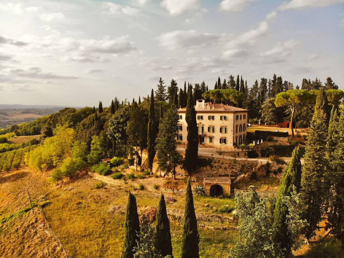 500 M² House ∙ 7 Bedrooms ∙ 14 Guests - Poggibonsi