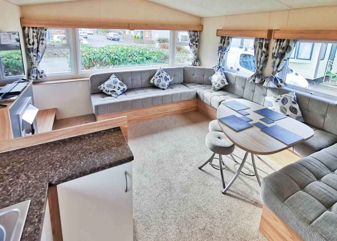 Caravan ∙ 2 Bedrooms ∙ 4 Guests - Snowdonia National Park