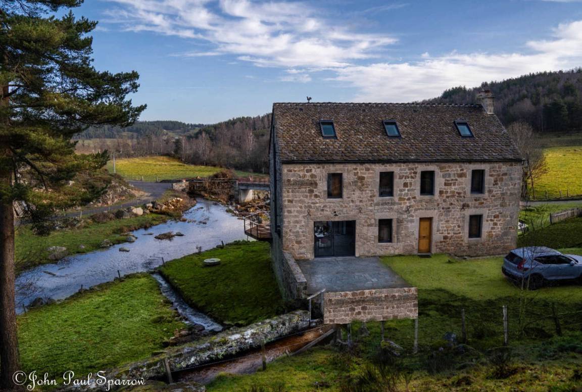 217 M² Gîte ∙ 4 Bedrooms ∙ 8 Guests - Lozère