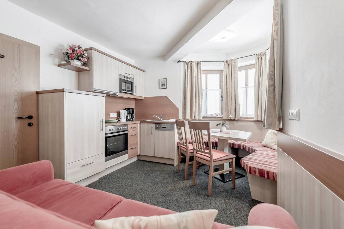 33 M² Appartement ∙ 1 Slaapkamer ∙ 4 Gasten - Hochsölden