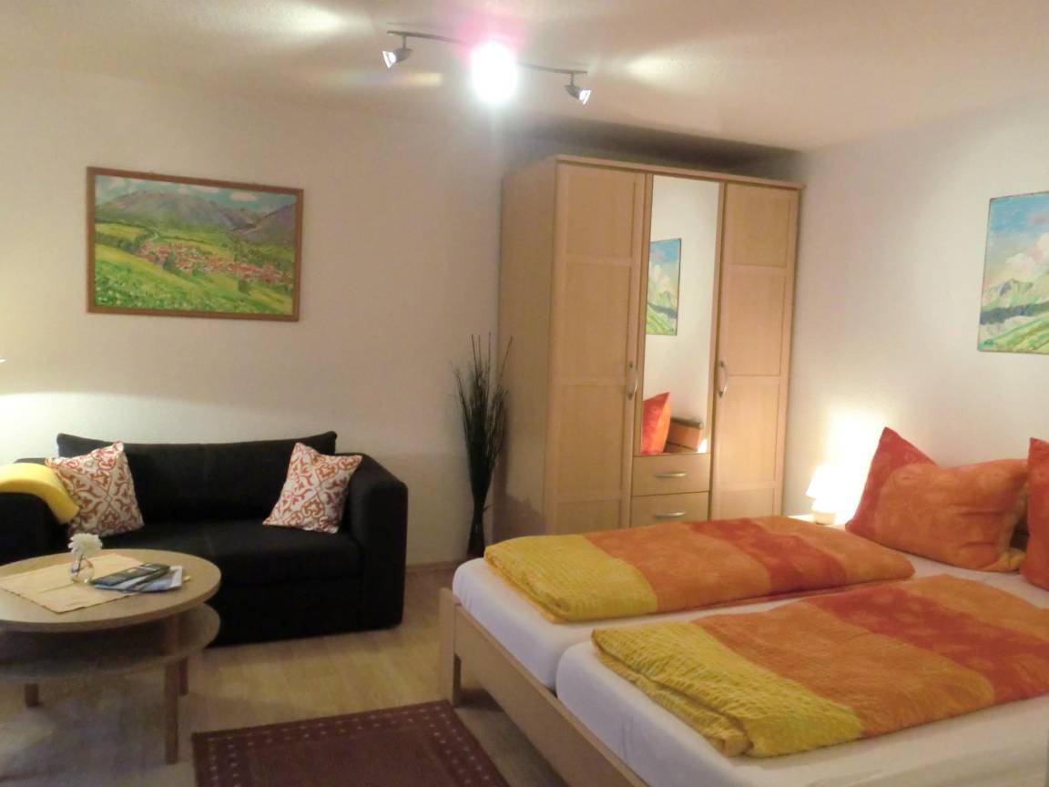 35 M² Ferienwohnung ∙ 1 Schlafzimmer ∙ 2 Gäste - Bad Hindelang