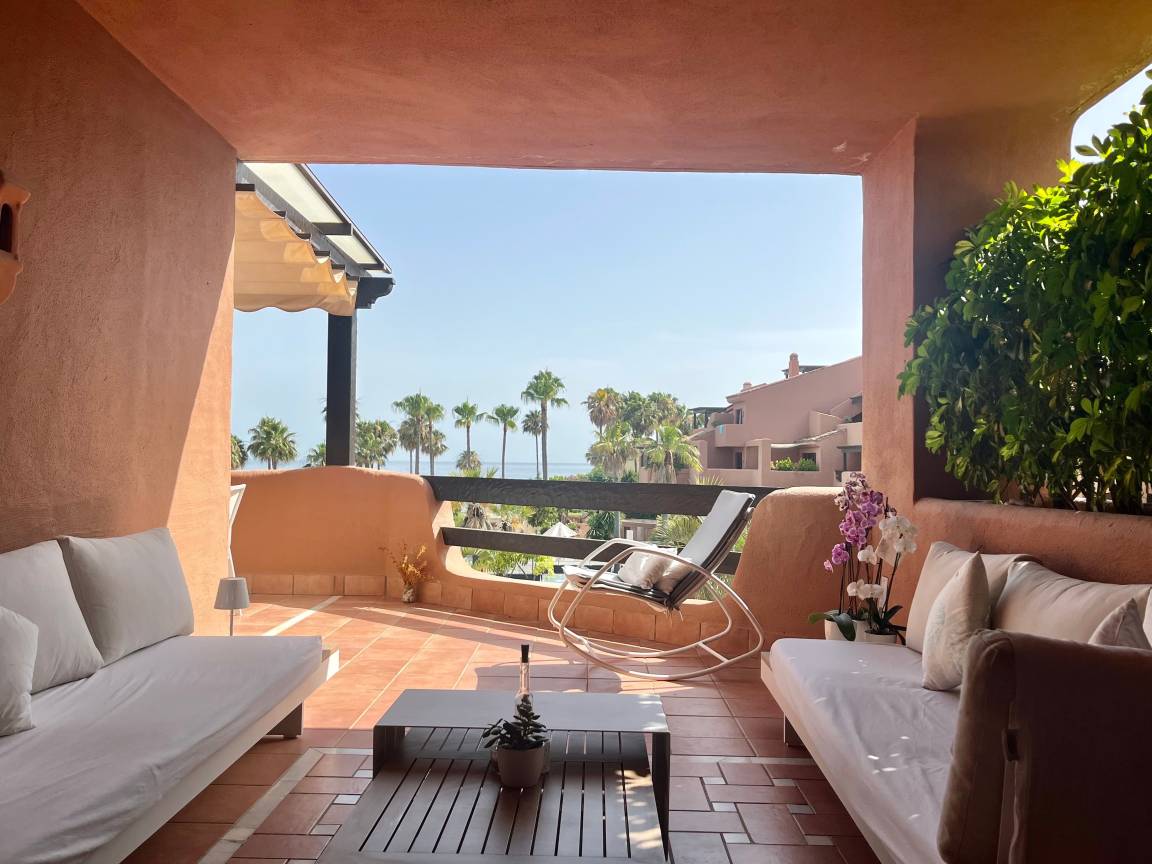 150 M² Apartment ∙ 2 Bedrooms ∙ 4 Guests - Estepona