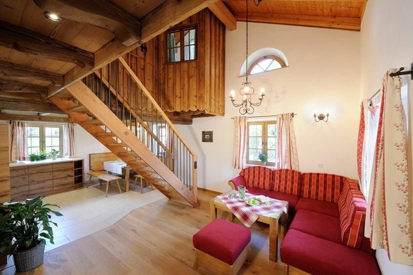 90 M² Ferienwohnung ∙ 3 Schlafzimmer ∙ 6 Gäste - Vogtareuth