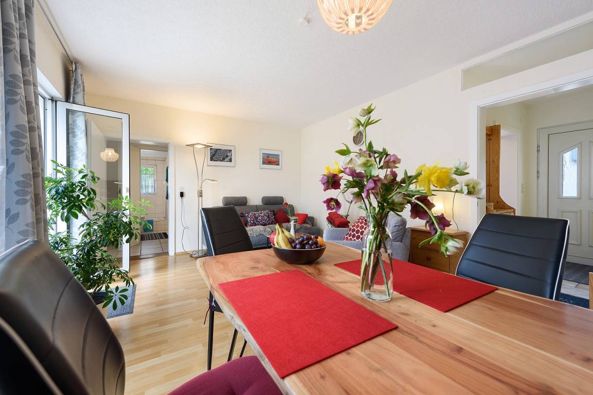 50 M² Ferienwohnung ∙ 1 Schlafzimmer ∙ 2 Gäste - Konstanz