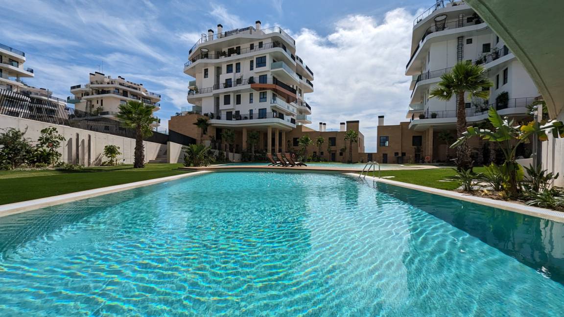 105 M² Bungalow ∙ 2 Habitaciones ∙ 4 Huéspedes - Benidorm