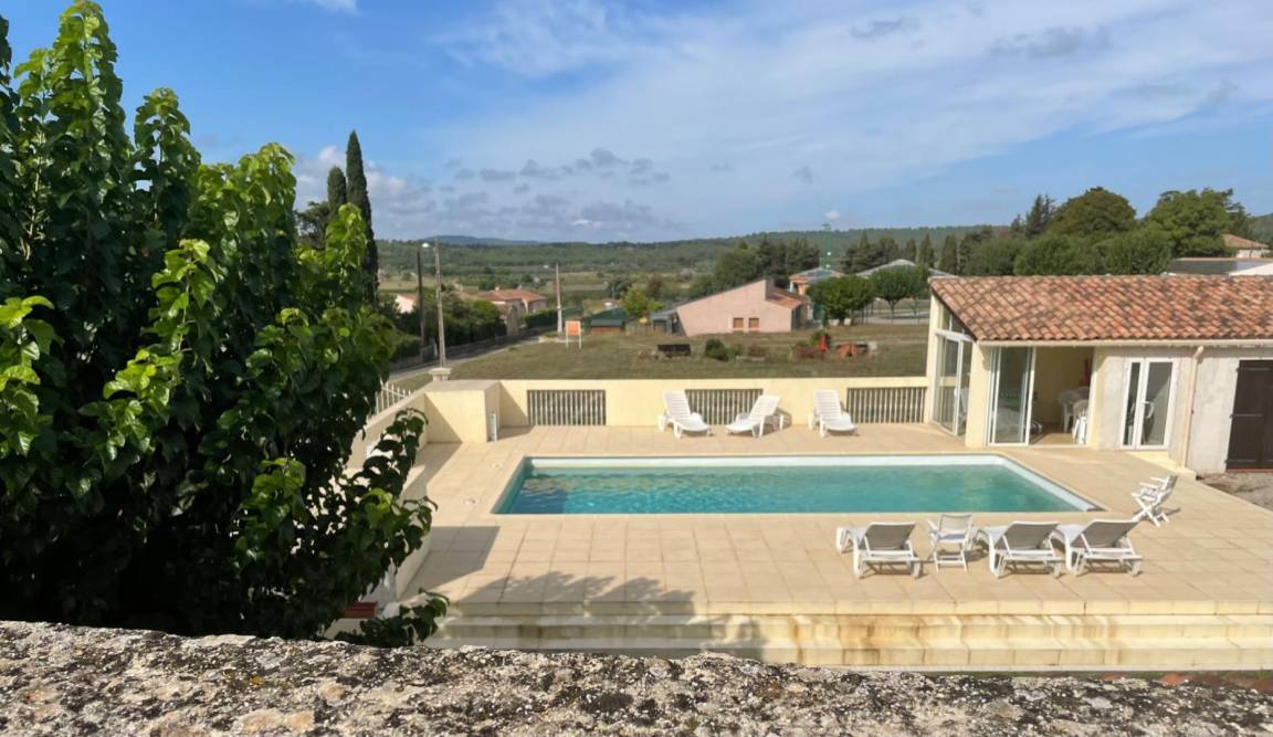 68 M² Mökki ∙ 2 Makuuhuonetta ∙ 4 Vierasta - Var