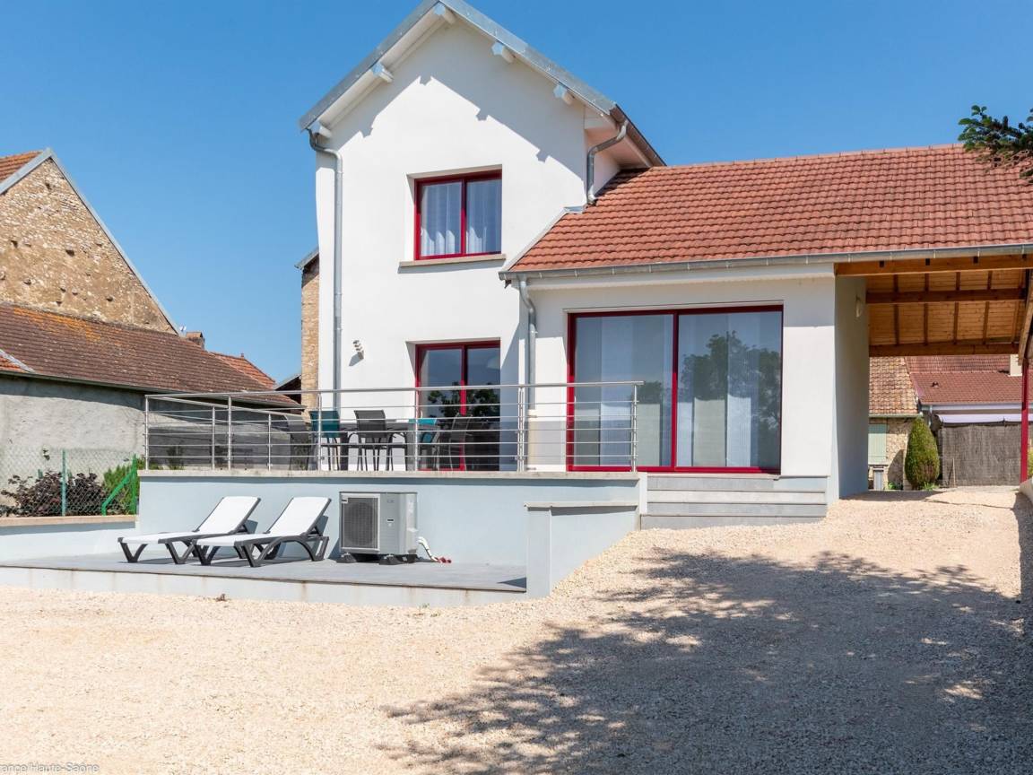 100 M² Cottage ∙ 2 Bedrooms ∙ 4 Guests - Gray