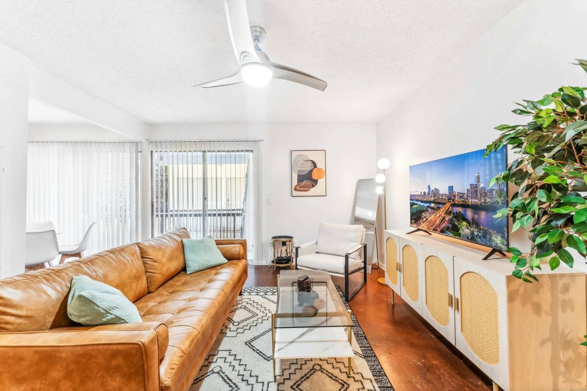 67 M² Apartment ∙ 1 Bedroom ∙ 4 Guests - Bouldin Creek - Austin