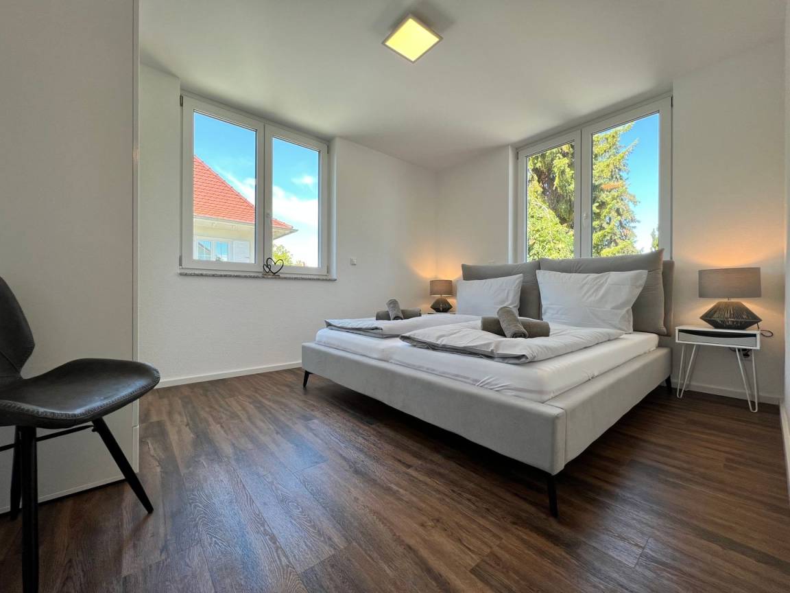 107 M² Apartment ∙ 2 Bedrooms ∙ 6 Guests - Konstanz
