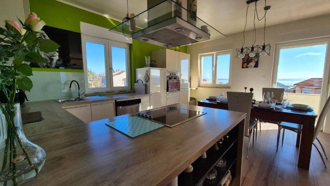 140 M² Apartamento ∙ 3 Habitaciones ∙ 6 Huéspedes - Rijeka