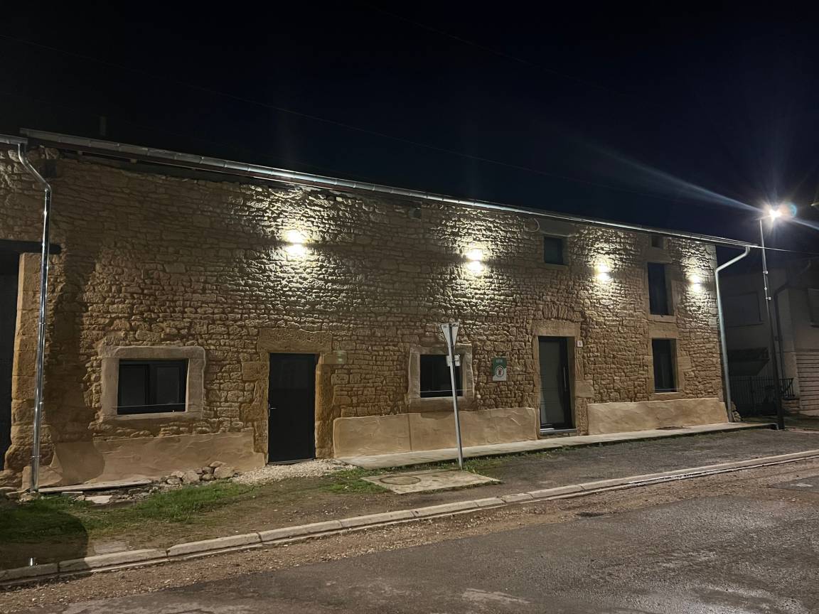 160 M² Cottage ∙ 3 Chambres ∙ 8 Personnes - Meuse