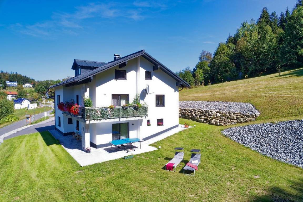 60 M² Ferienwohnung ∙ 2 Schlafzimmer ∙ 6 Gäste - Mauth