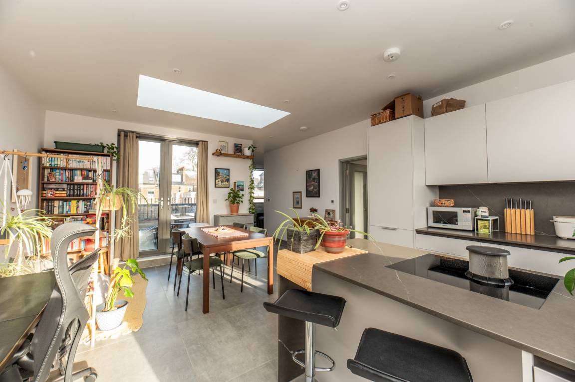 56 M² Apartment ∙ 1 Bedroom ∙ 2 Guests - Hounslow