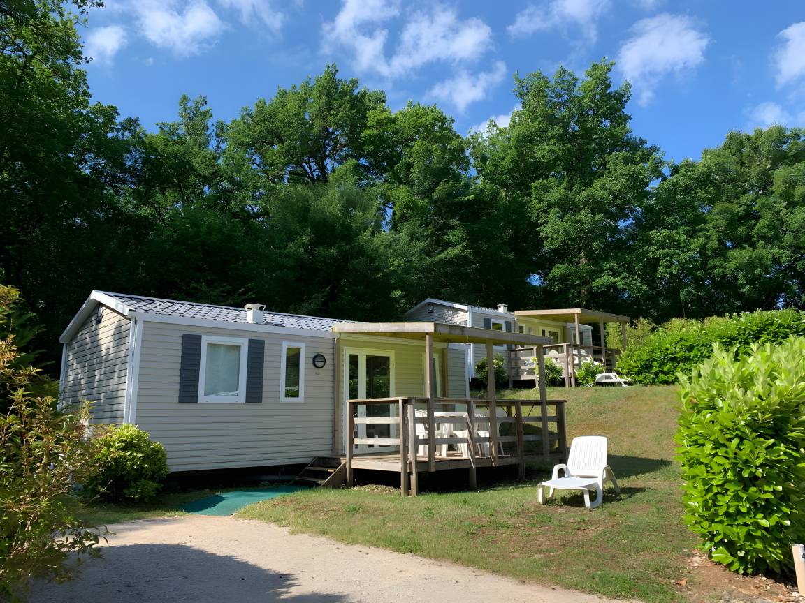 28 M² Caravan ∙ 2 Slaapkamers ∙ 6 Gasten - Dordogne