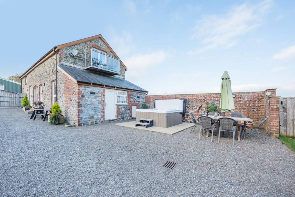 Cottage ∙ 3 Bedrooms ∙ 6 Guests - Llanelli