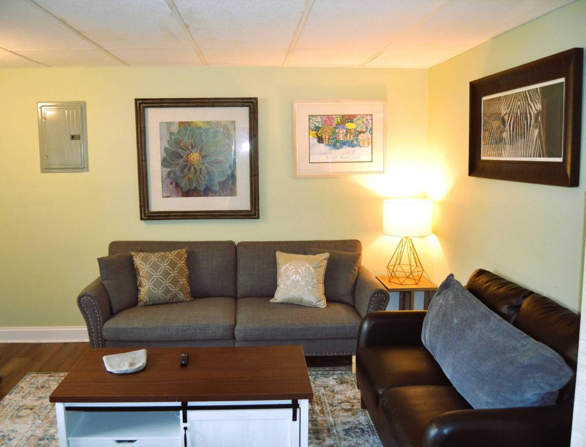 70 M² Apartment ∙ 2 Bedrooms ∙ 5 Guests - Grand Forks, ND