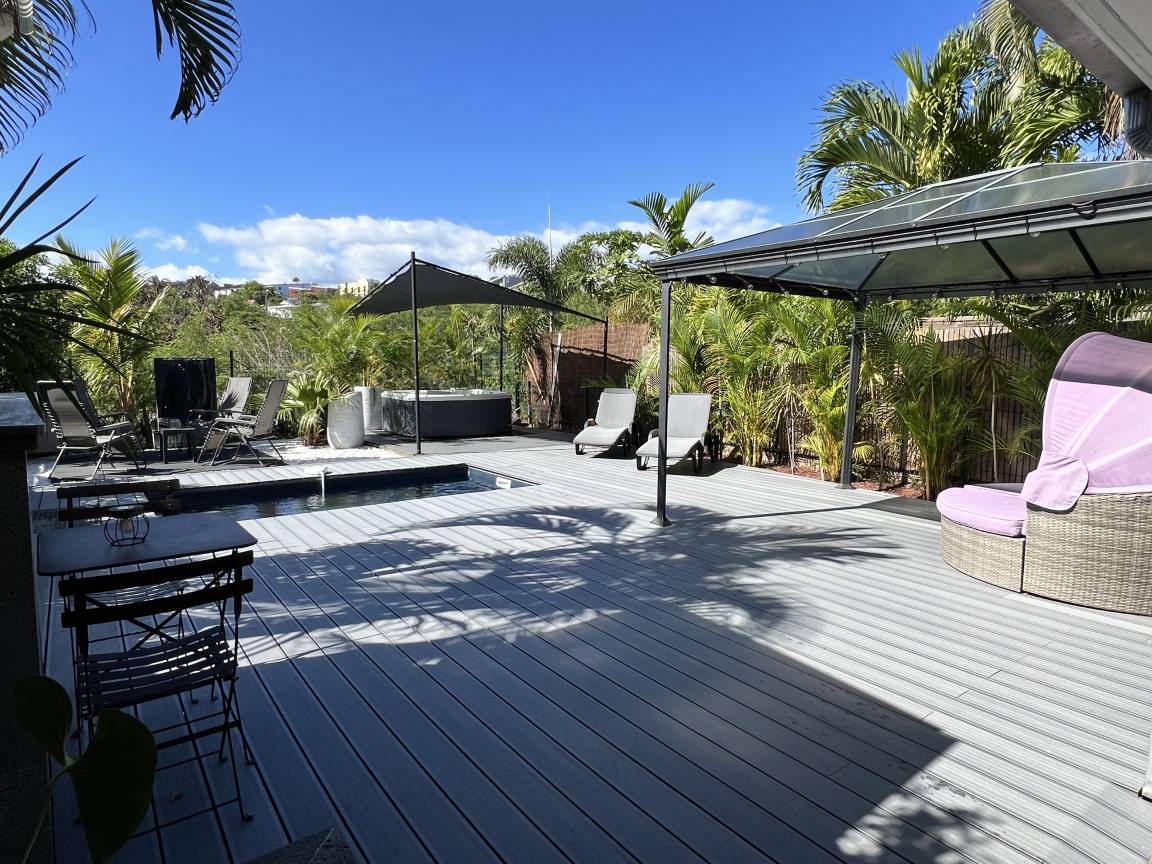 106 M² Villa ∙ 3 Chambres ∙ 6 Personnes - Saint-Gilles les Bains