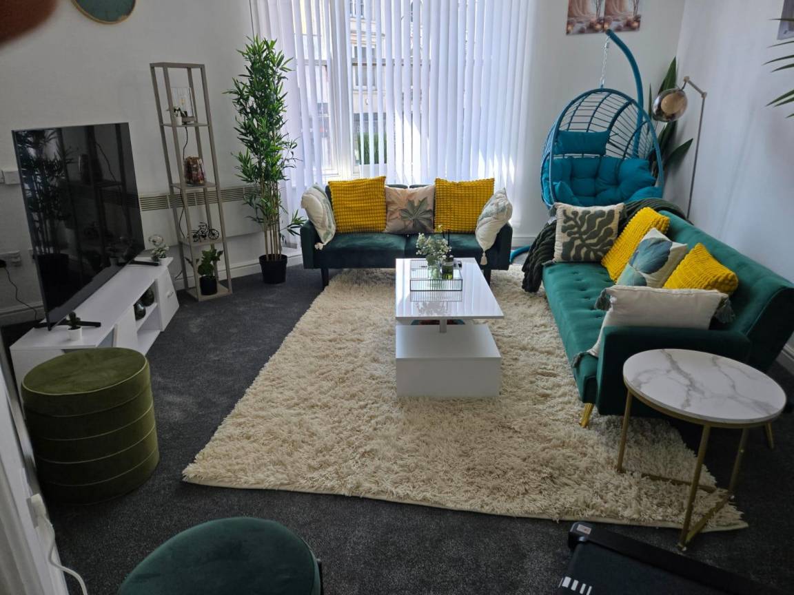 55 M² Apartment ∙ 1 Bedroom ∙ 4 Guests - Wolverhampton