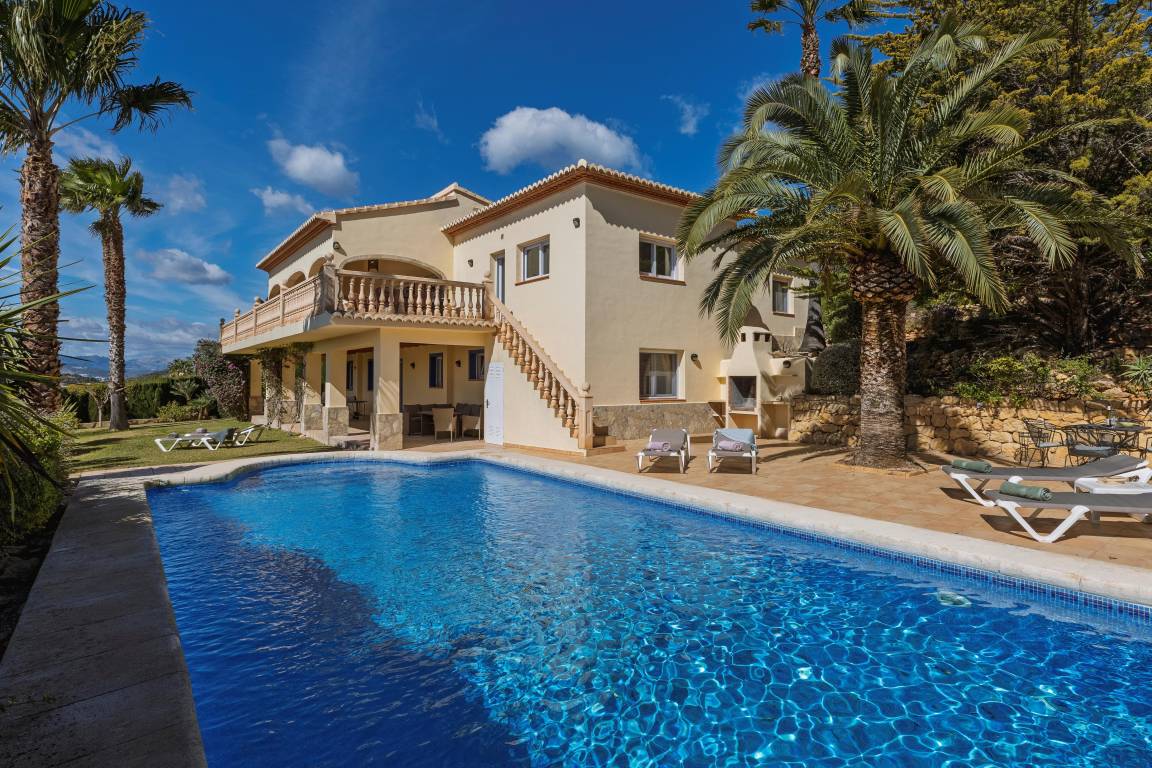 406 M² Ferienhaus ∙ 4 Schlafzimmer ∙ 8 Gäste - Dénia