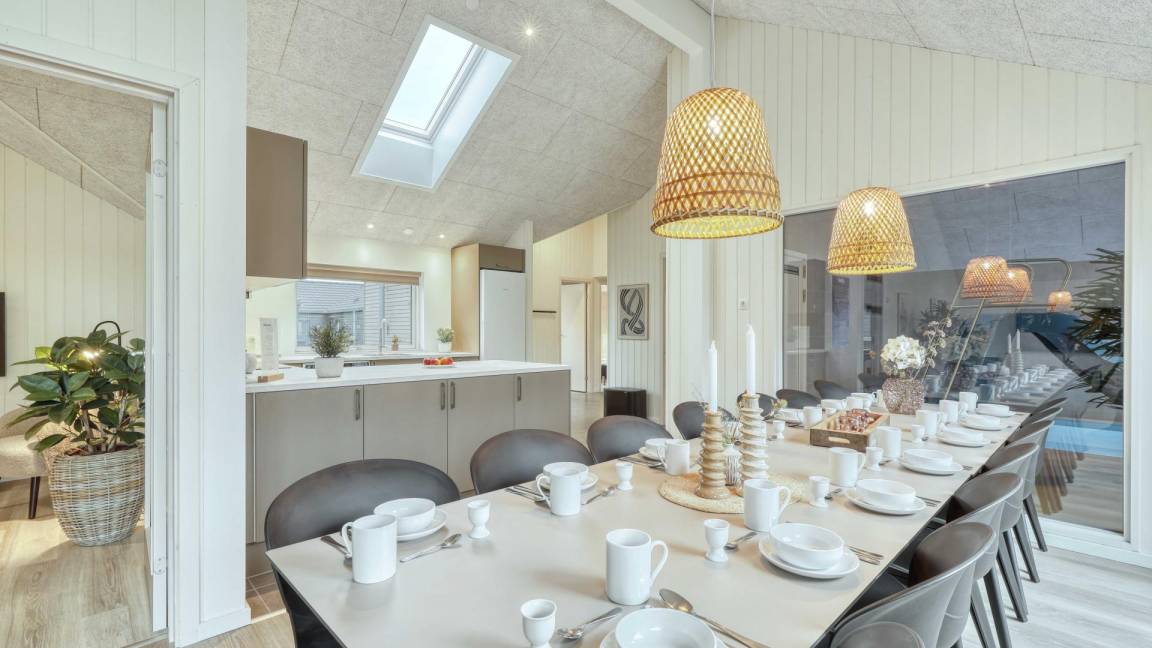 180 M² Ferienhaus ∙ 5 Schlafzimmer ∙ 14 Gäste - Neukloster