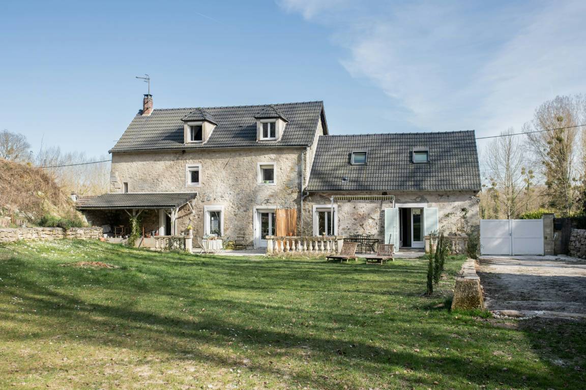 220 M² Maison De Vacances ∙ 5 Chambres ∙ 15 Personnes - Oise