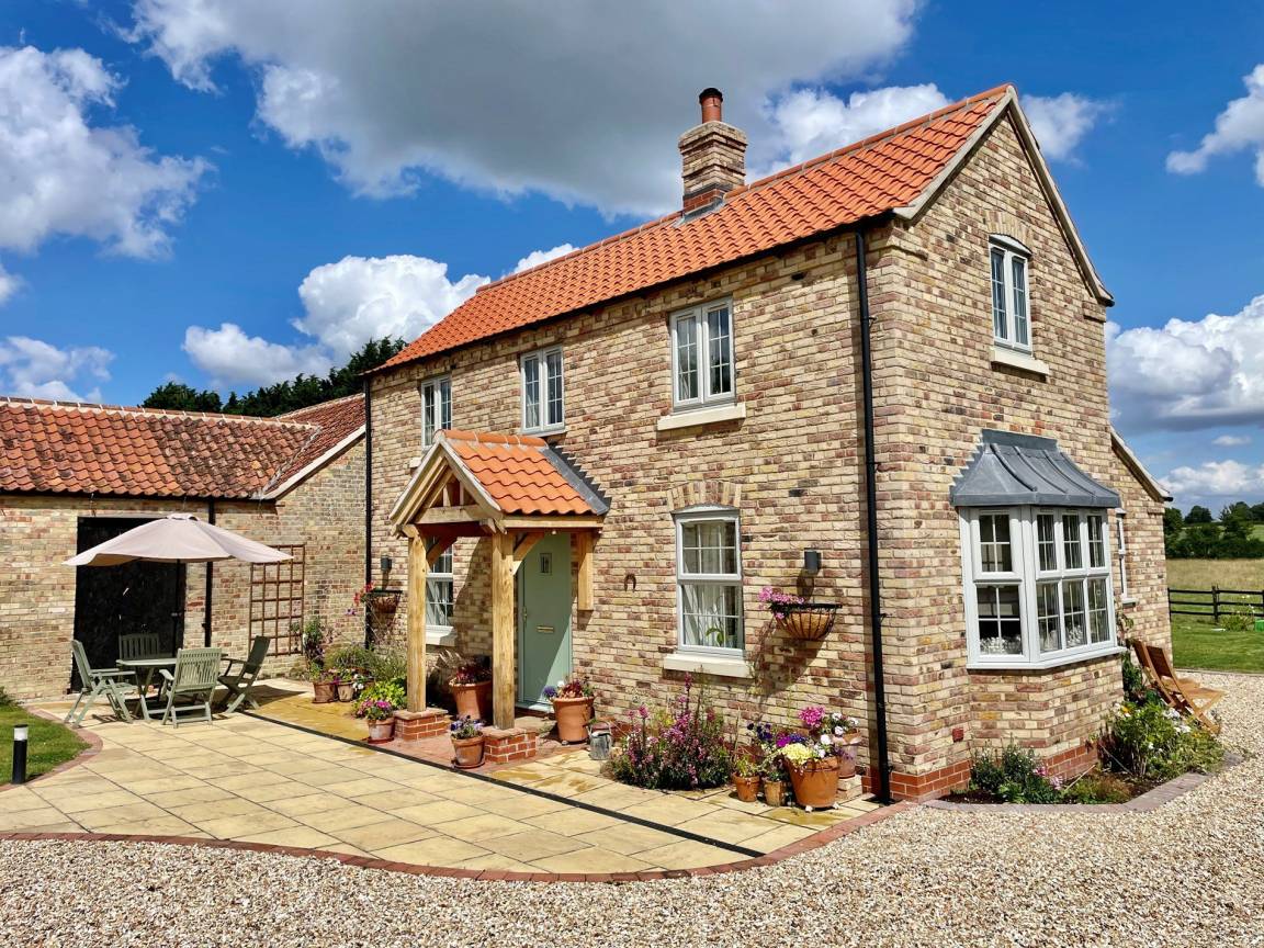 Cottage ∙ 2 Bedrooms ∙ 4 Guests - Woodhall Spa