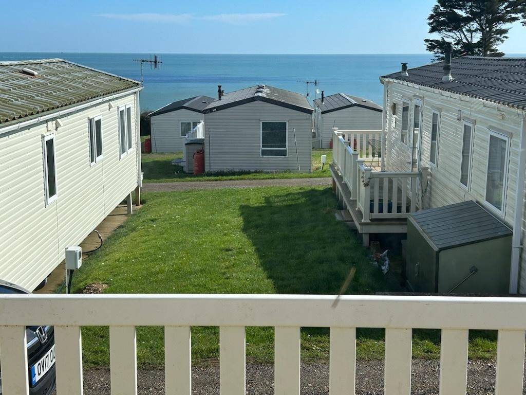 Cabin ∙ 2 Bedrooms ∙ 4 Guests - Bembridge