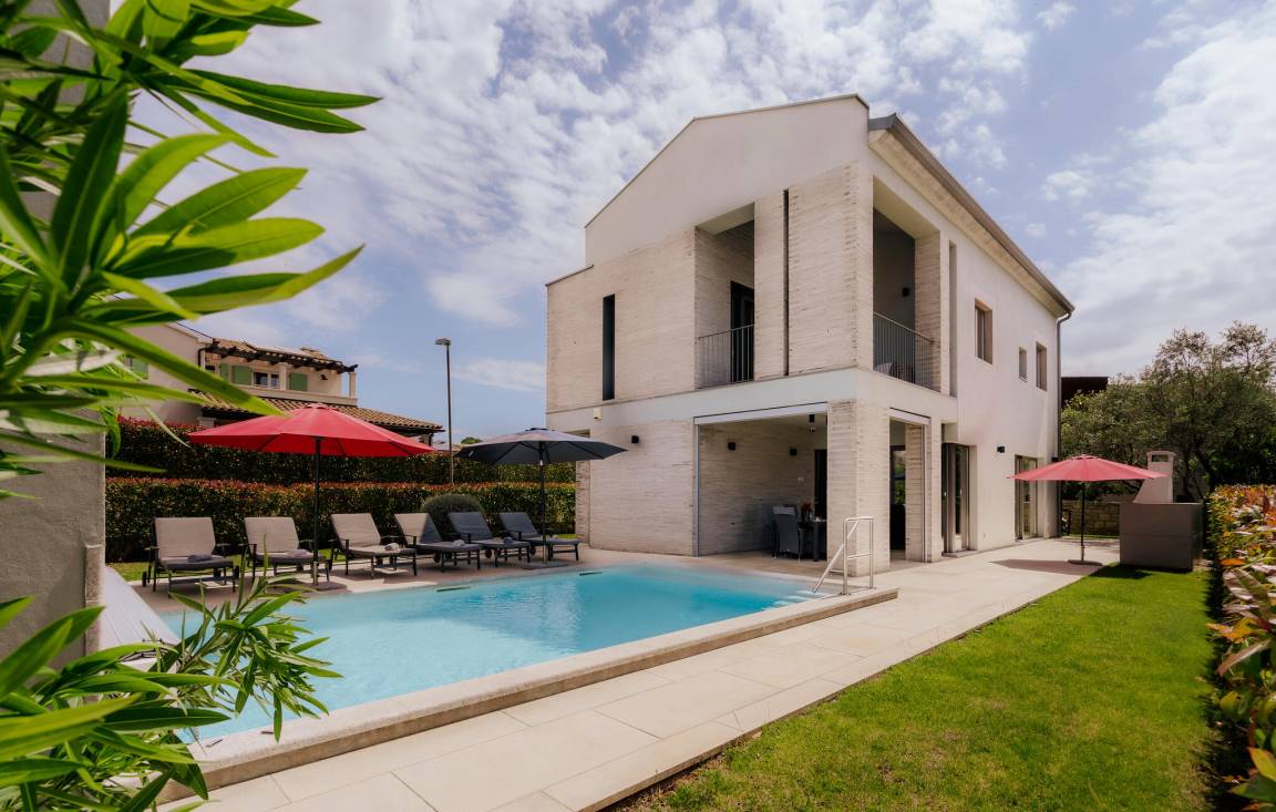 191 M² House ∙ 3 Bedrooms ∙ 6 Guests - Pula