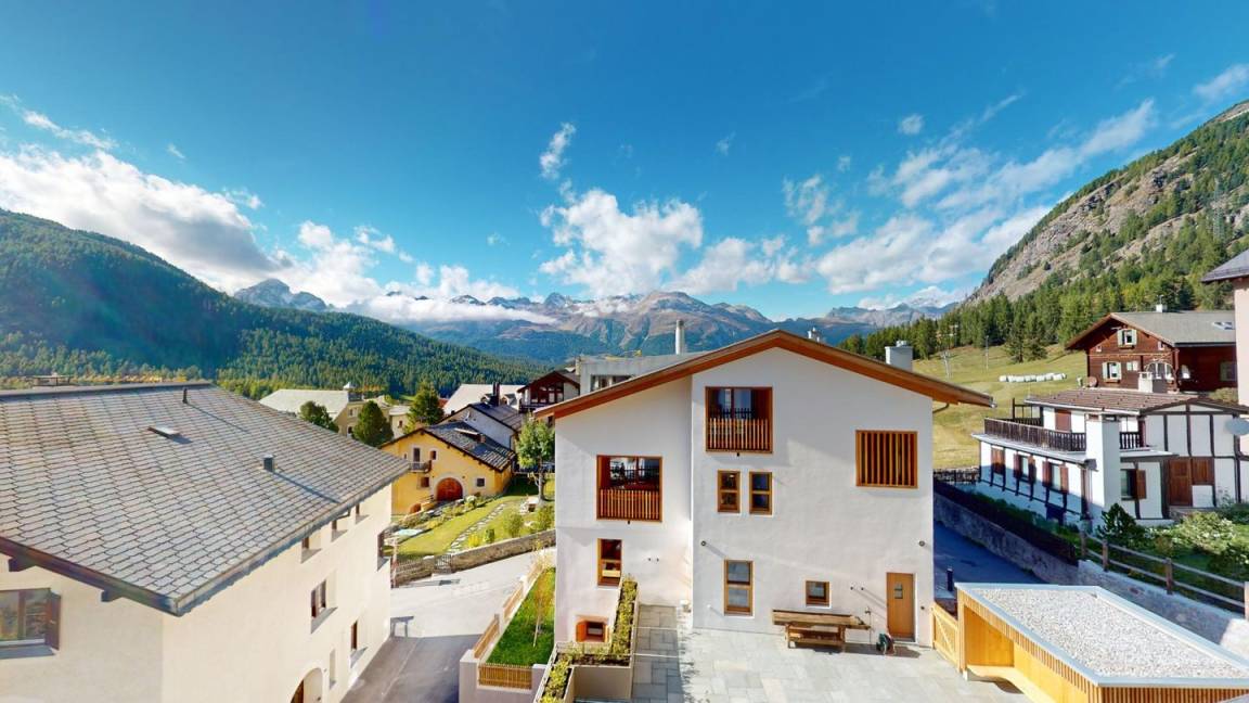 105 M² Ferienwohnung ∙ 3 Schlafzimmer ∙ 5 Gäste - Pontresina