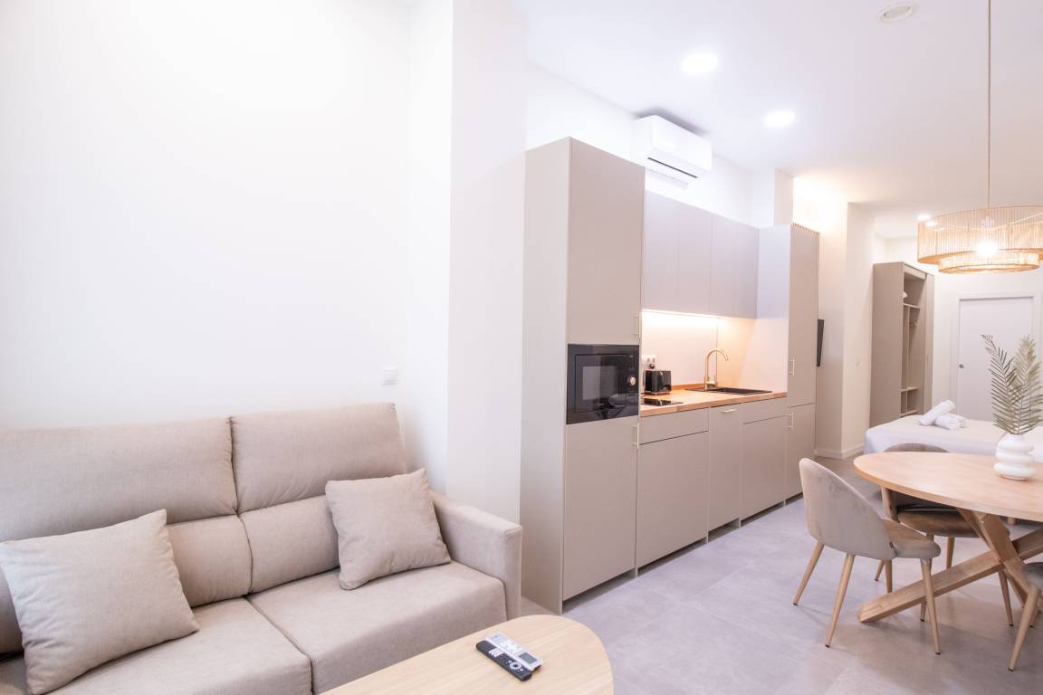 30 M² Studio Flat ∙ 4 Guests - Valencia