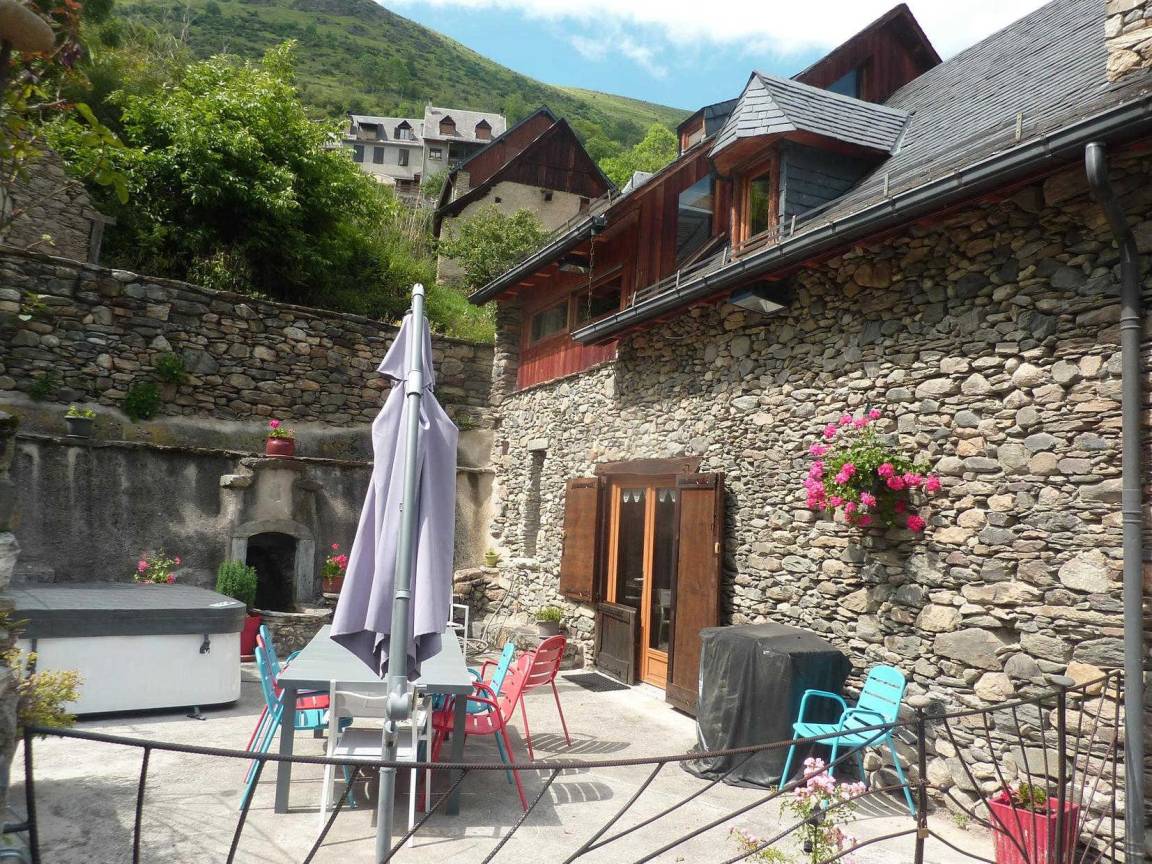 100 M² Gîte ∙ 4 Chambres ∙ 8 Personnes - Loudenvielle
